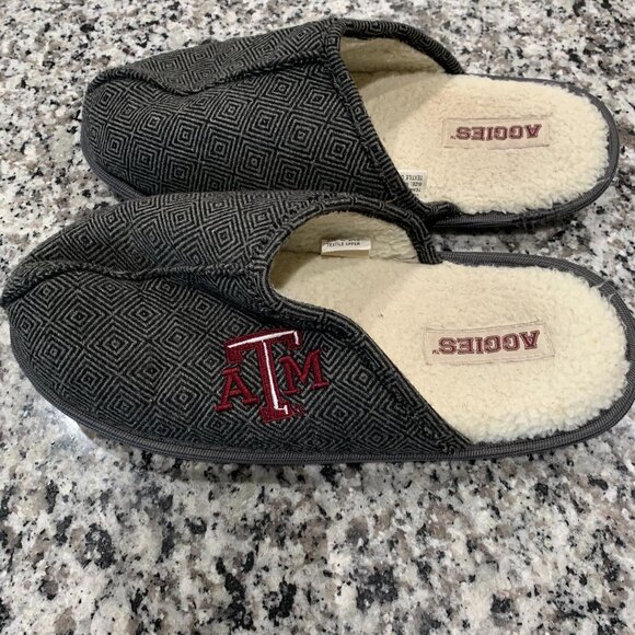 Shoes | Texas Am Aggies Mens Slippers Size 9 | Poshmark